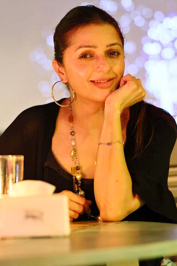Bhumika Chawla: వ్యాపారంలోకి అడుగుపెట్టిన భూమిక.. అదేంటో తెలుసా ... Bhumika Chawla: వ్యాపారంలోకి అడుగుపెట్టిన భూమిక.. అదేంటో తెలుసా ...